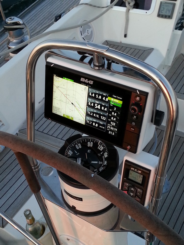 Chartplotter B&G Zeus² at the Helm – SV Easy